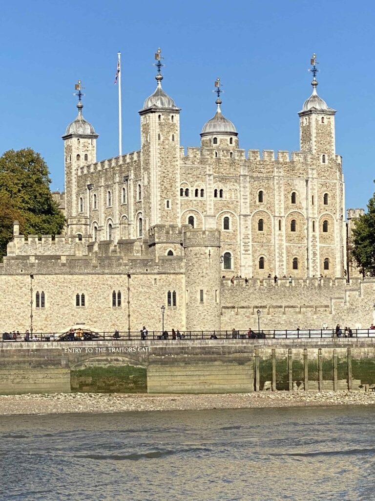 Tower of London | Mo Joe Travel